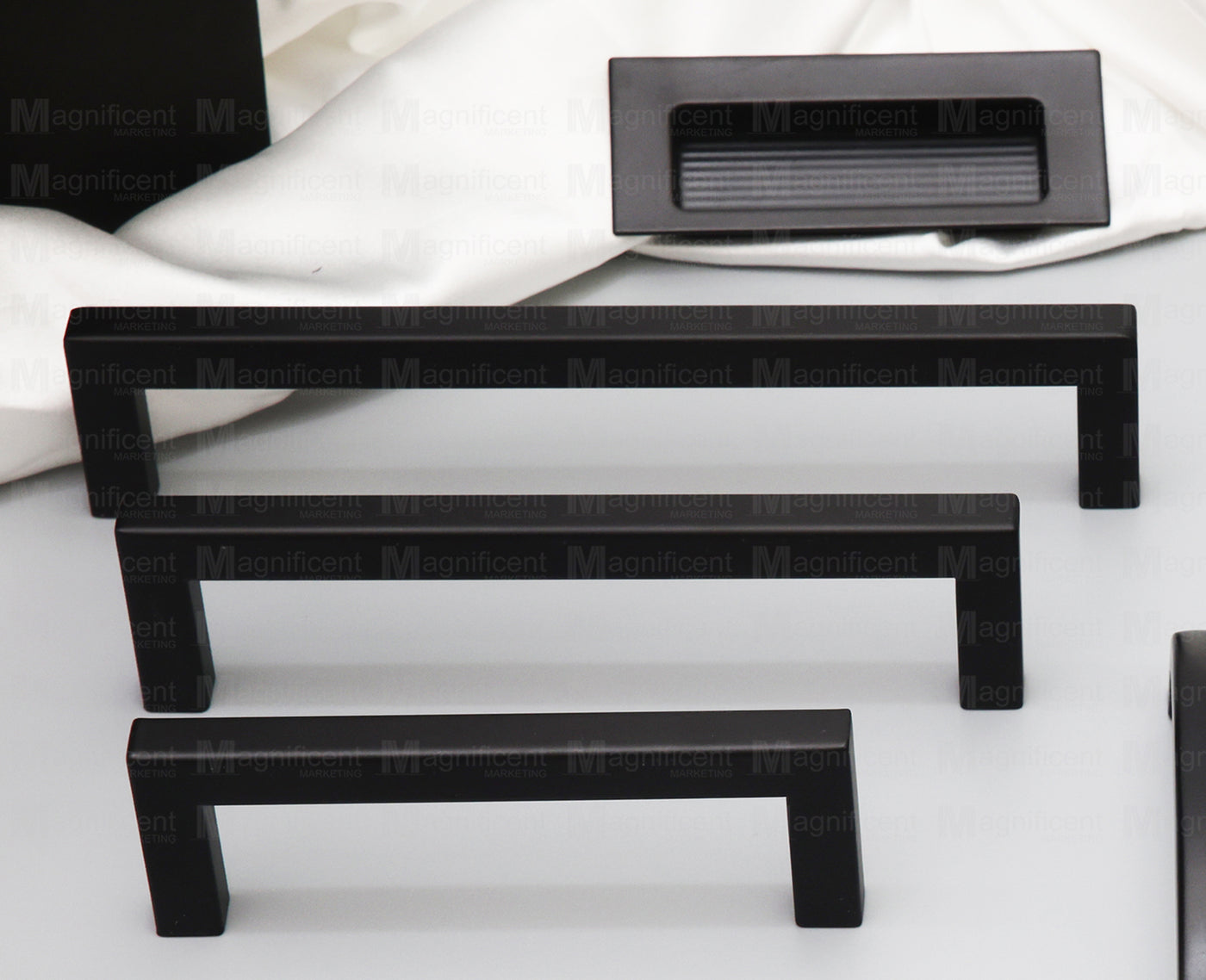 Slim Black Cabinet Handle (8371)